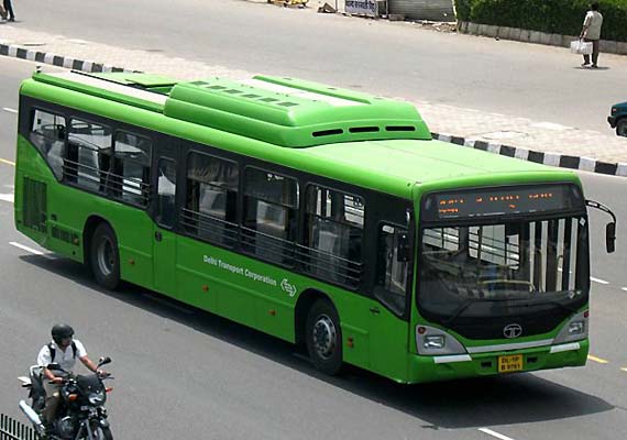 Iranian man's pocket picked in Delhi bus