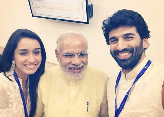 Narendra Modi becomes Bollywood's most loved 'selfie personality' (see ...