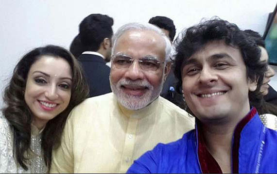 Narendra Modi becomes Bollywood's most loved 'selfie personality' (see ...