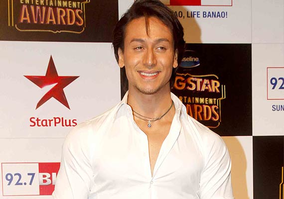Big Star Entertainment Awards 2014: Big B, SRK, Salman, Priyanka get ...