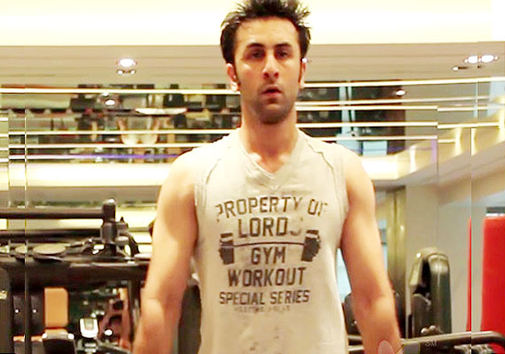 Ranbir Kapoor gets muscular for 'Bombay Velvet'