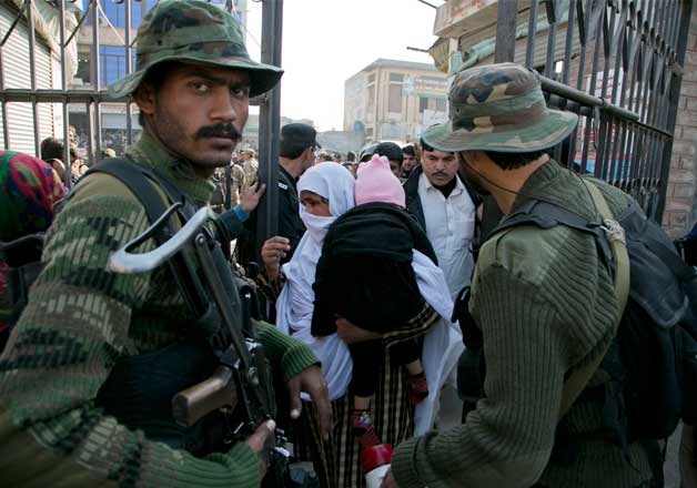 Pakistan: 25 killed as Taliban militants storm Bacha Khan university ...
