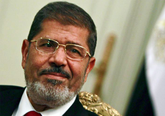 Assertive Mursi upturns court ruling, reinstates parliament